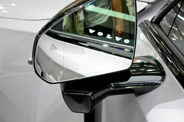 Volvo Cars pauses battery factory after fruitless partner search