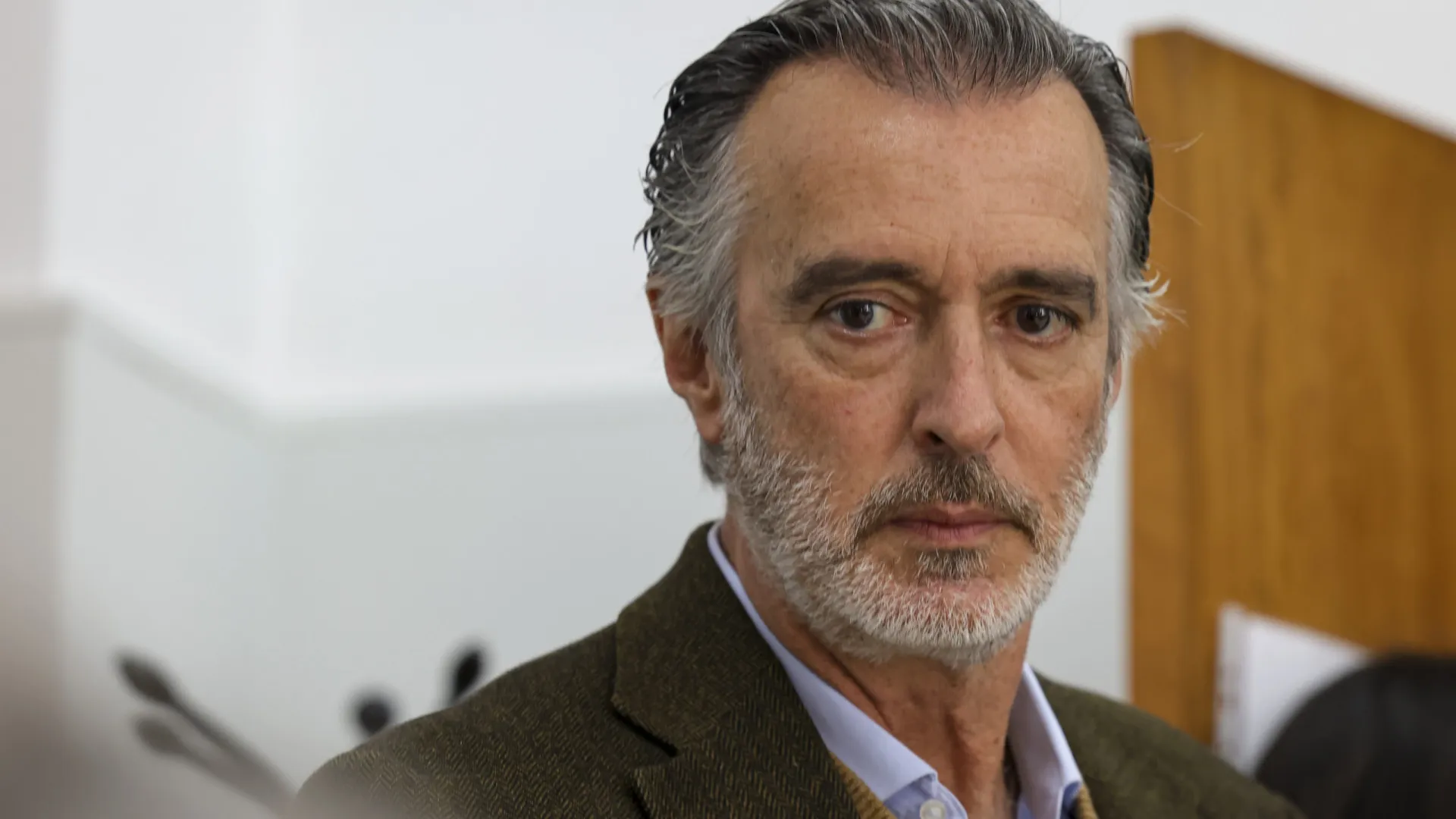 Foi um dia particularmente difícil. Continuo dorido, mas reergui-me