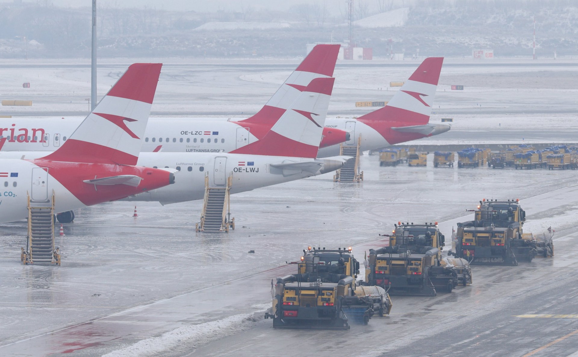 Black ice chaos: European airports shut down flights