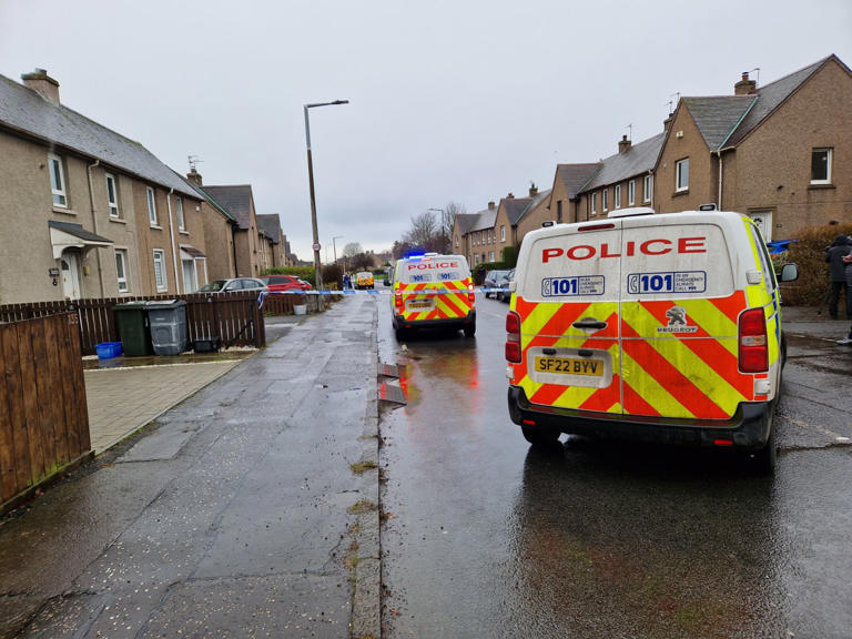 Edinburgh street locked down as armed police swoop in ongoing incident