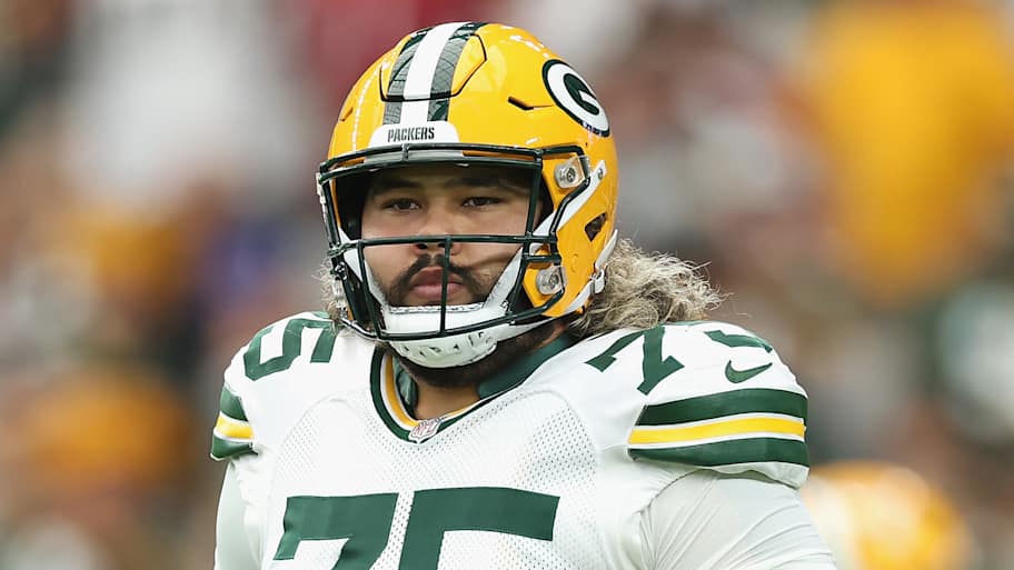 Dolphins GM Jon-Eric Sullivan could steal these two Packers to fix ...