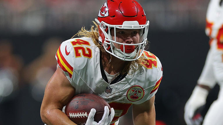 Chiefs lose rights to 6 expiring contracts including fan favorite RB