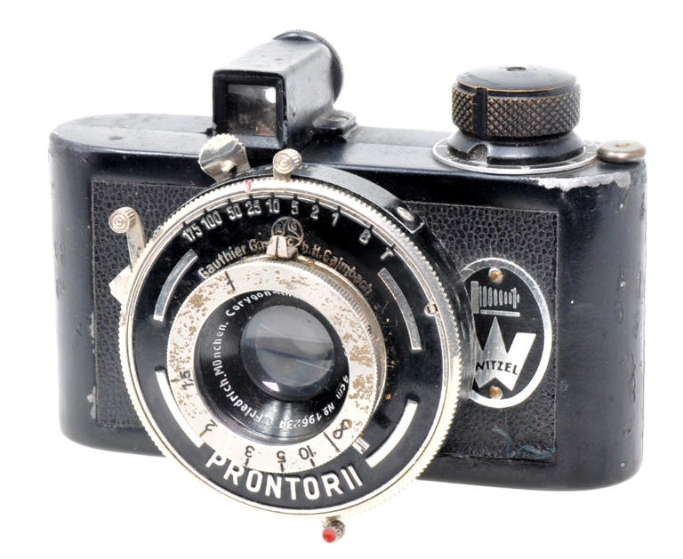 Film stars – how roll film makers tried to fight 35mm and lost