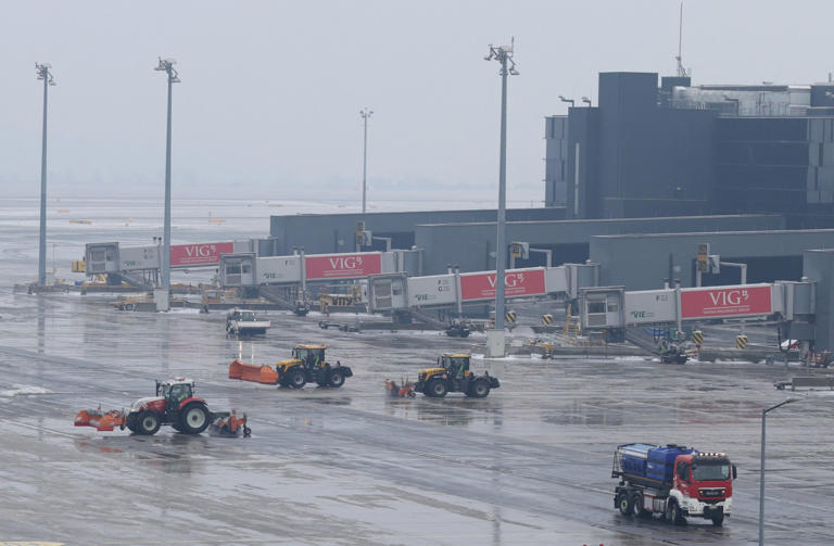 Black ice chaos: European airports shut down flights