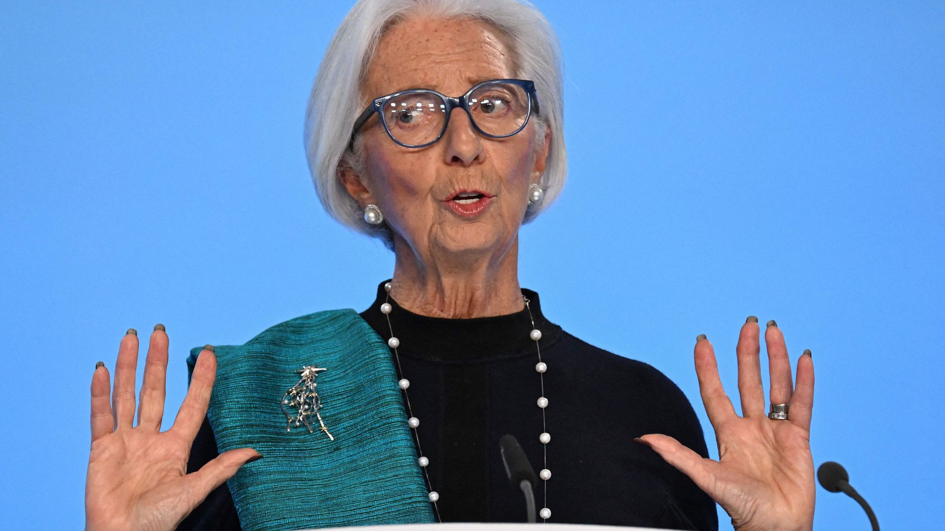 Fed: Globale Zentralbanken solidarisieren sich mit Notenbank-Chef ...