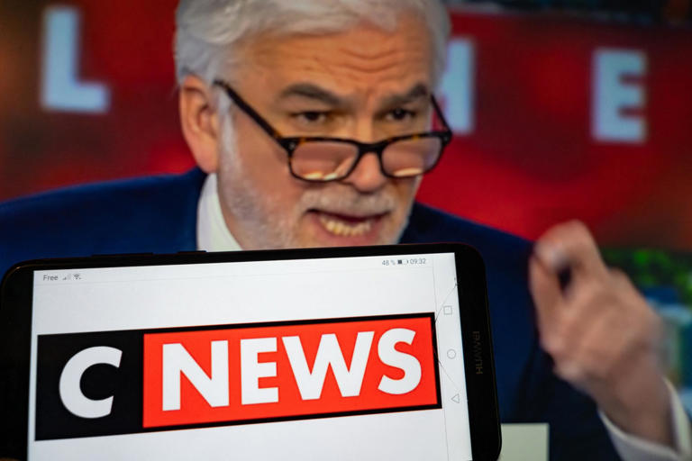 Cette sortie raciste de Pascal Praud provoque un tollé à gauche