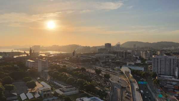 Nove das 10 maiores temperaturas do país foram registradas no RJ na ...