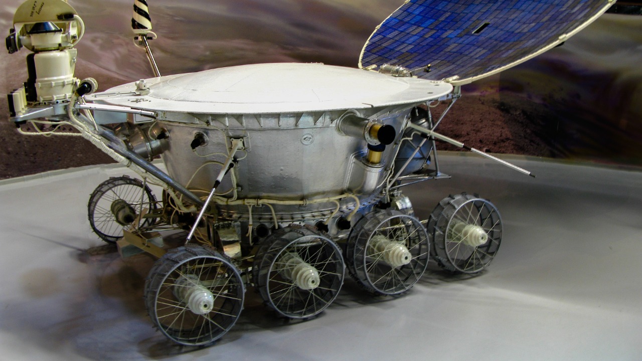 This Soviet moon rover went silent, then "spoke" again 40 years later