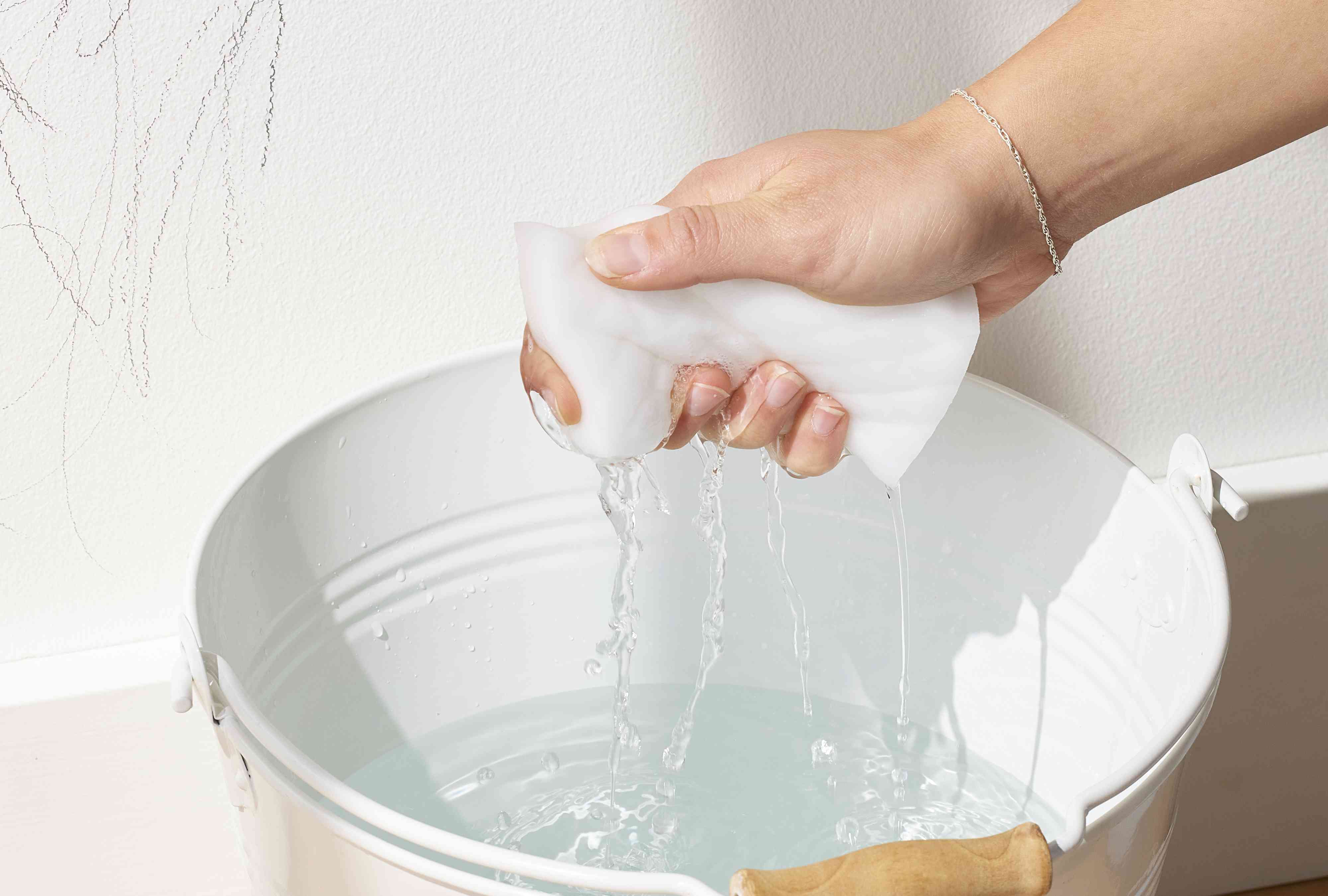 How to clean nearly everything in your home with a magic eraser, from ...