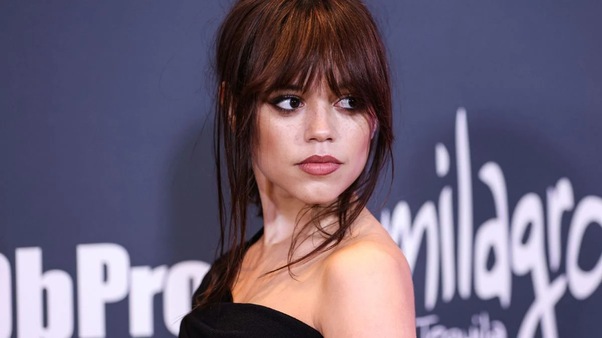 Red carpet sizzle: Jenna Ortega stuns Golden Globes in a show-stopping ...