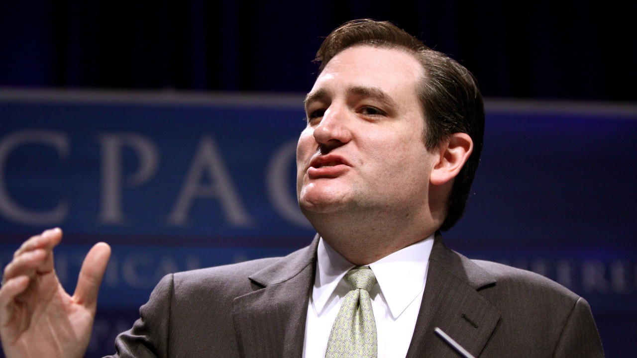 Ted Cruz blasts Ford boss, says Farley is ducking Congress hearings