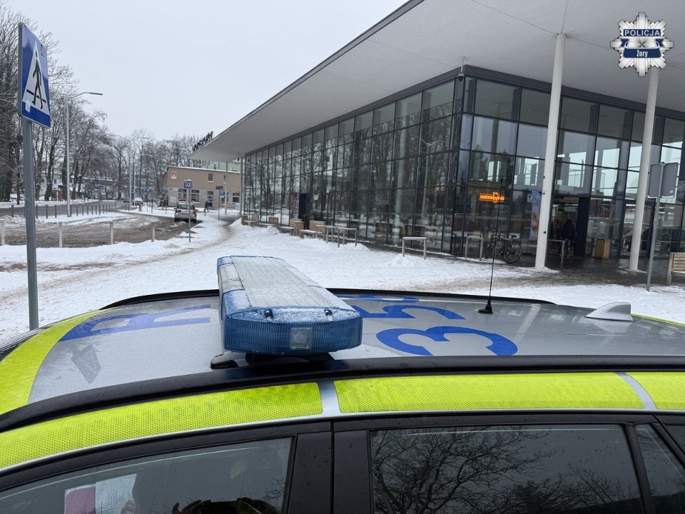 Burzliwy incydent w centrum przesiadkowym w Żorach. Interweniowała ...