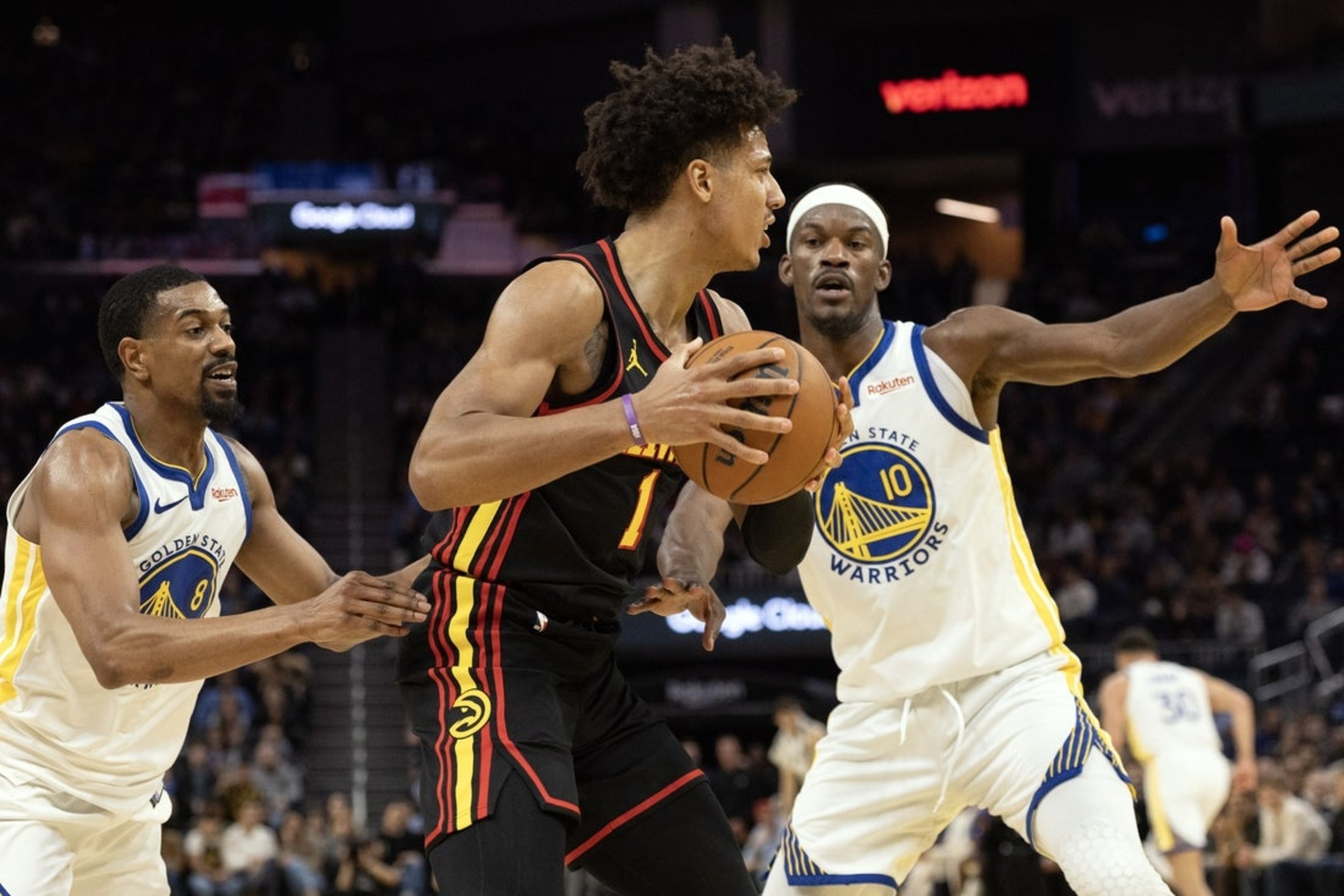 New-look Hawks work to continue ascent vs. Lakers