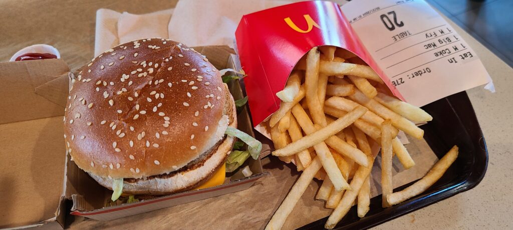 10 favorite foods of Warren Buffett that prove he eats like a kid