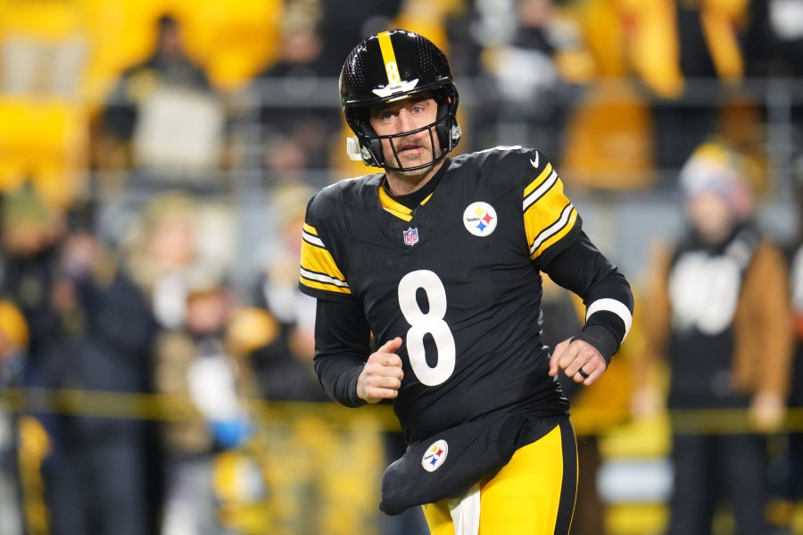 Steelers fall to Texans, extend playoff drought