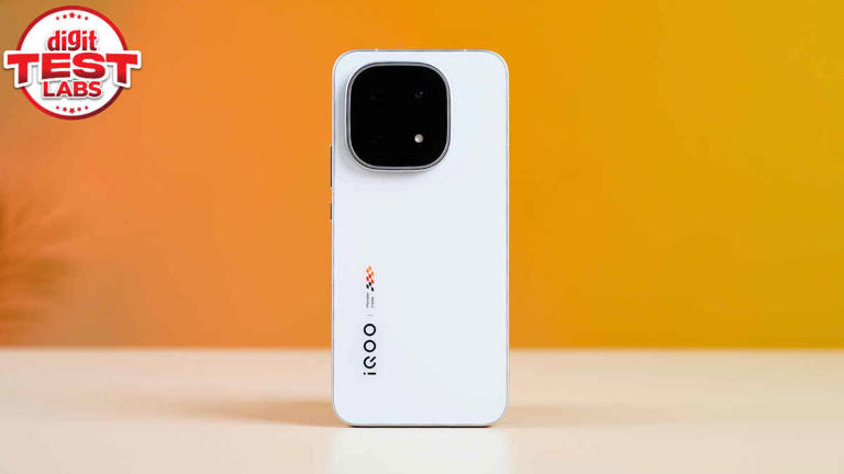 Amazon Great Republic Day sale 2026: iQOO 15 price to drop by Rs 7,000