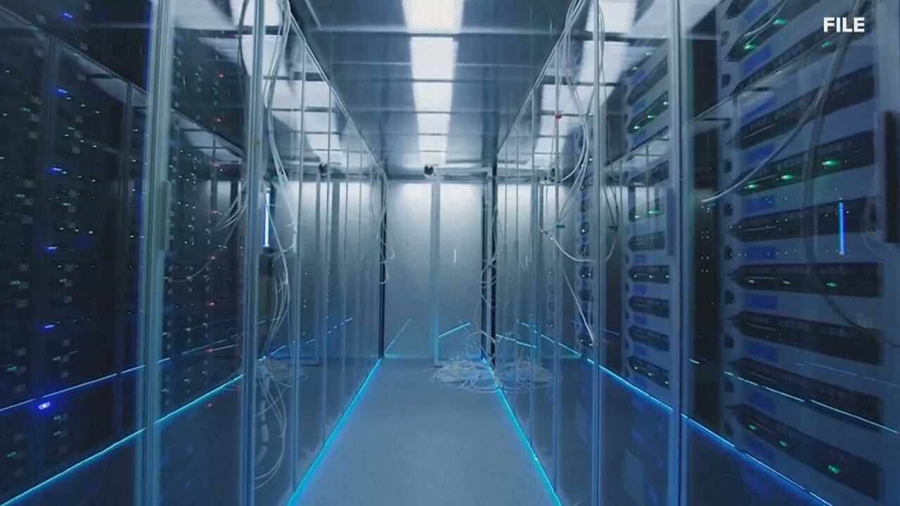 Wisconsin lawmakers look to regulate building of AI data centers