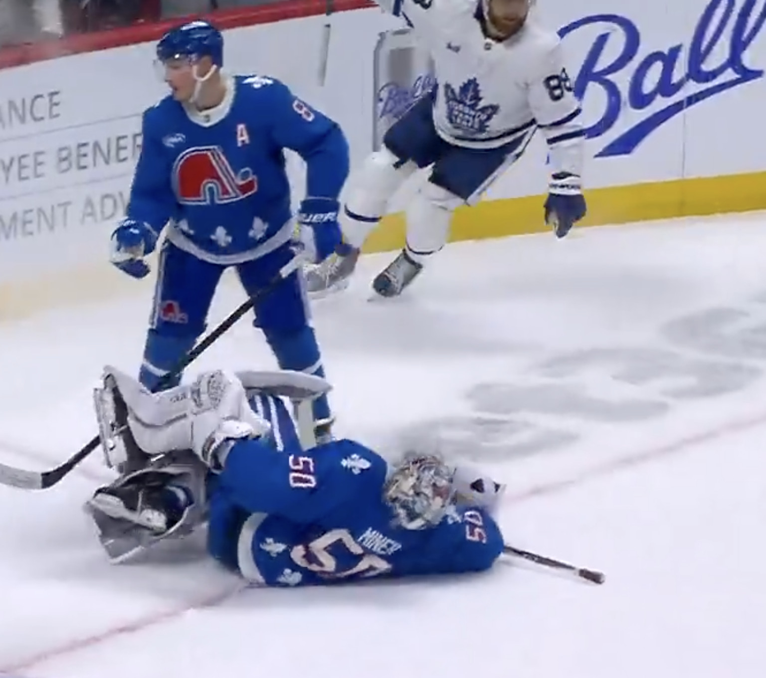 Top-5 : Les Leafs infligent un premier revers à domicile à l’Avalanche ...