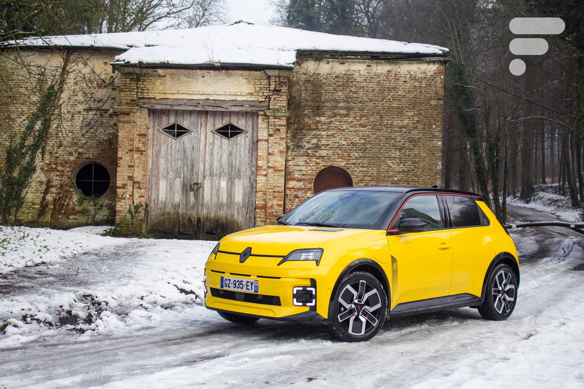 Voiture électrique à 100 euros : comment Renault a tout raflé en 2025