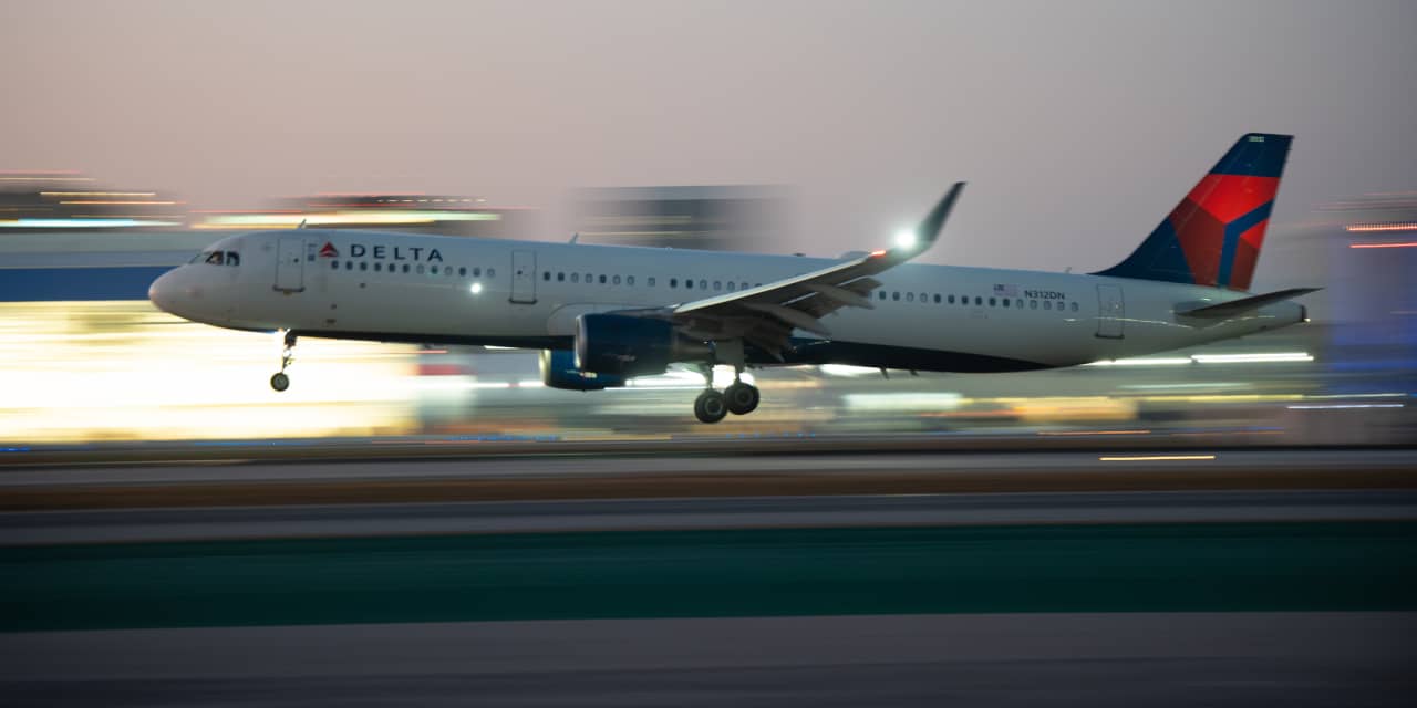 Delta’s stock takes a hit as revenue missed expectations in wake of ...