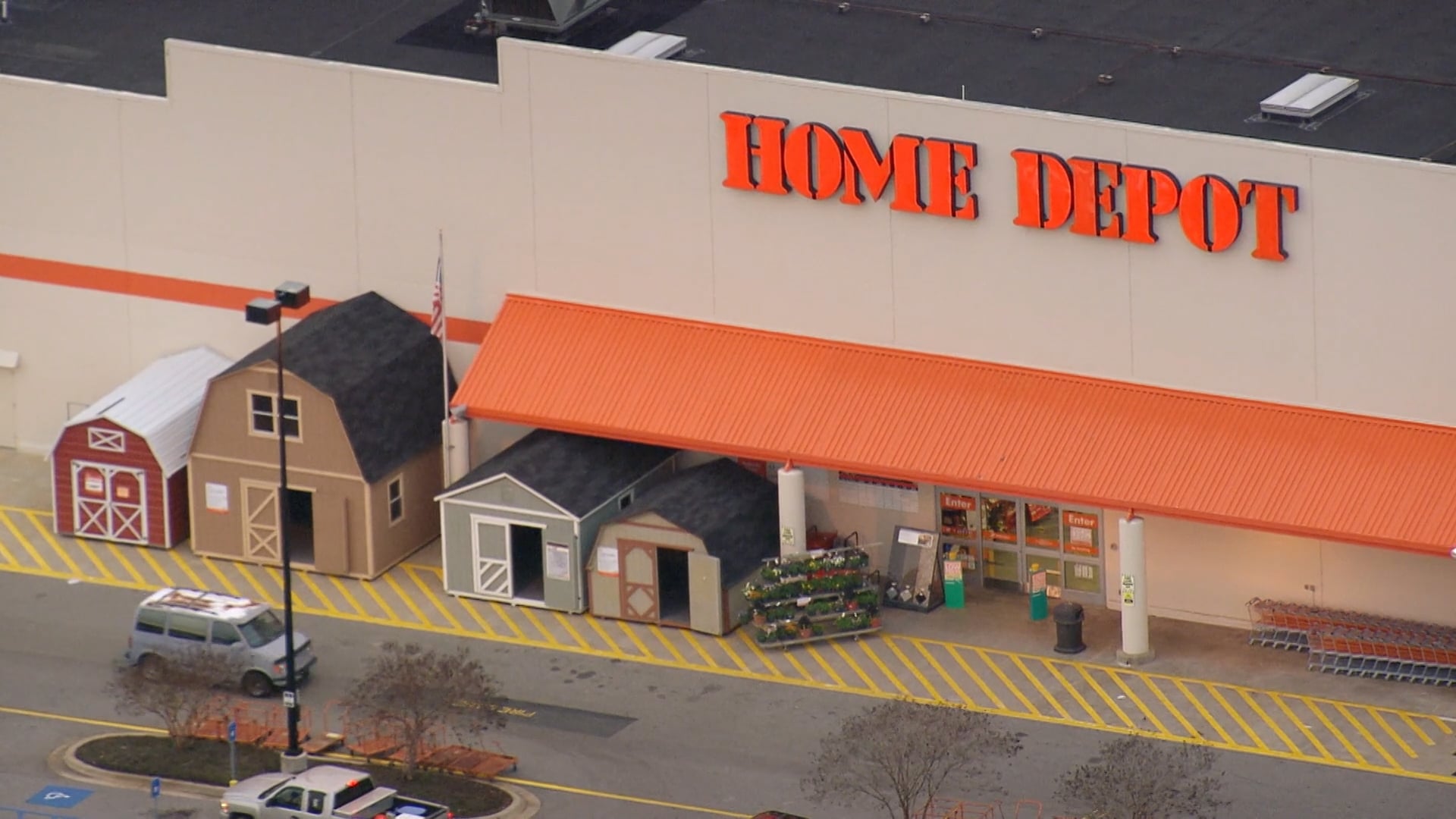 Nation's largest home retailer braces for another year of weak sales