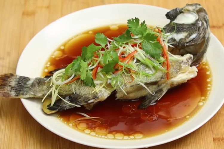 Lezat dan autentik! Rahasia resep ikan tim ala restoran Hongkong untuk ...