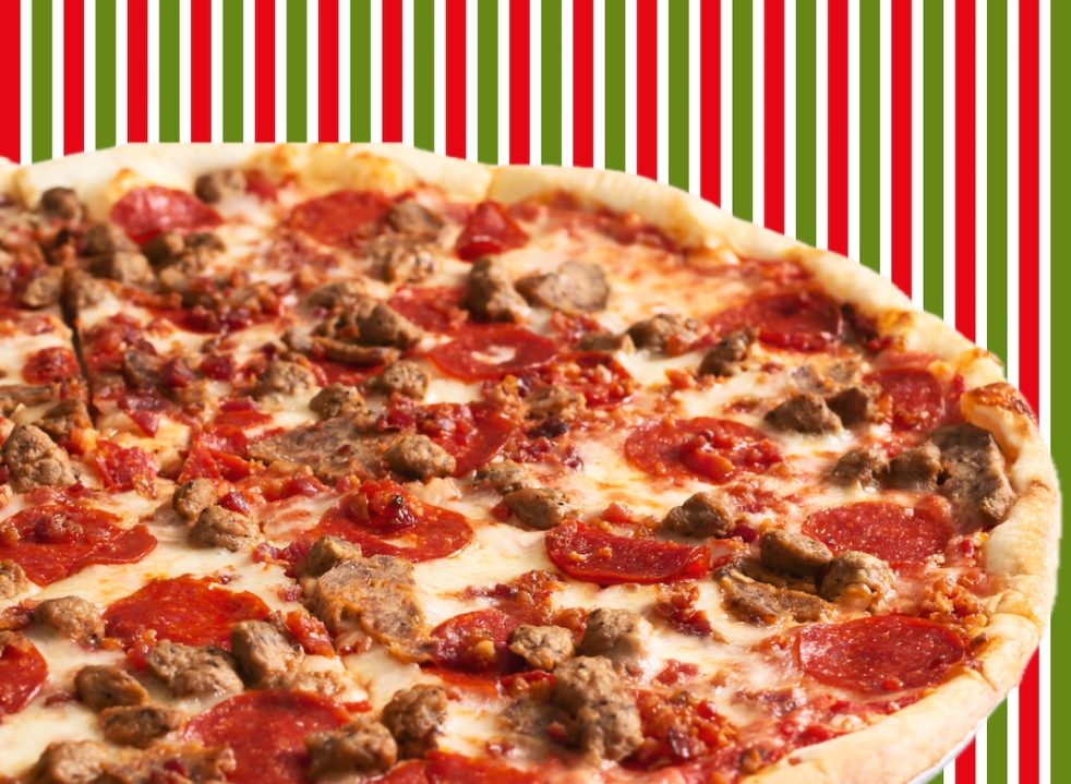7 best meat lover's pizzas at chain restaurants, according to diners
