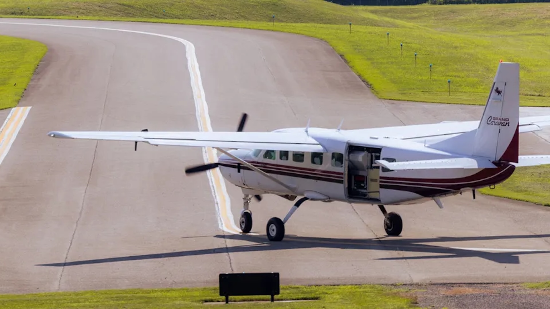 How US firm plans to beam solar power from orbit after world-first ...