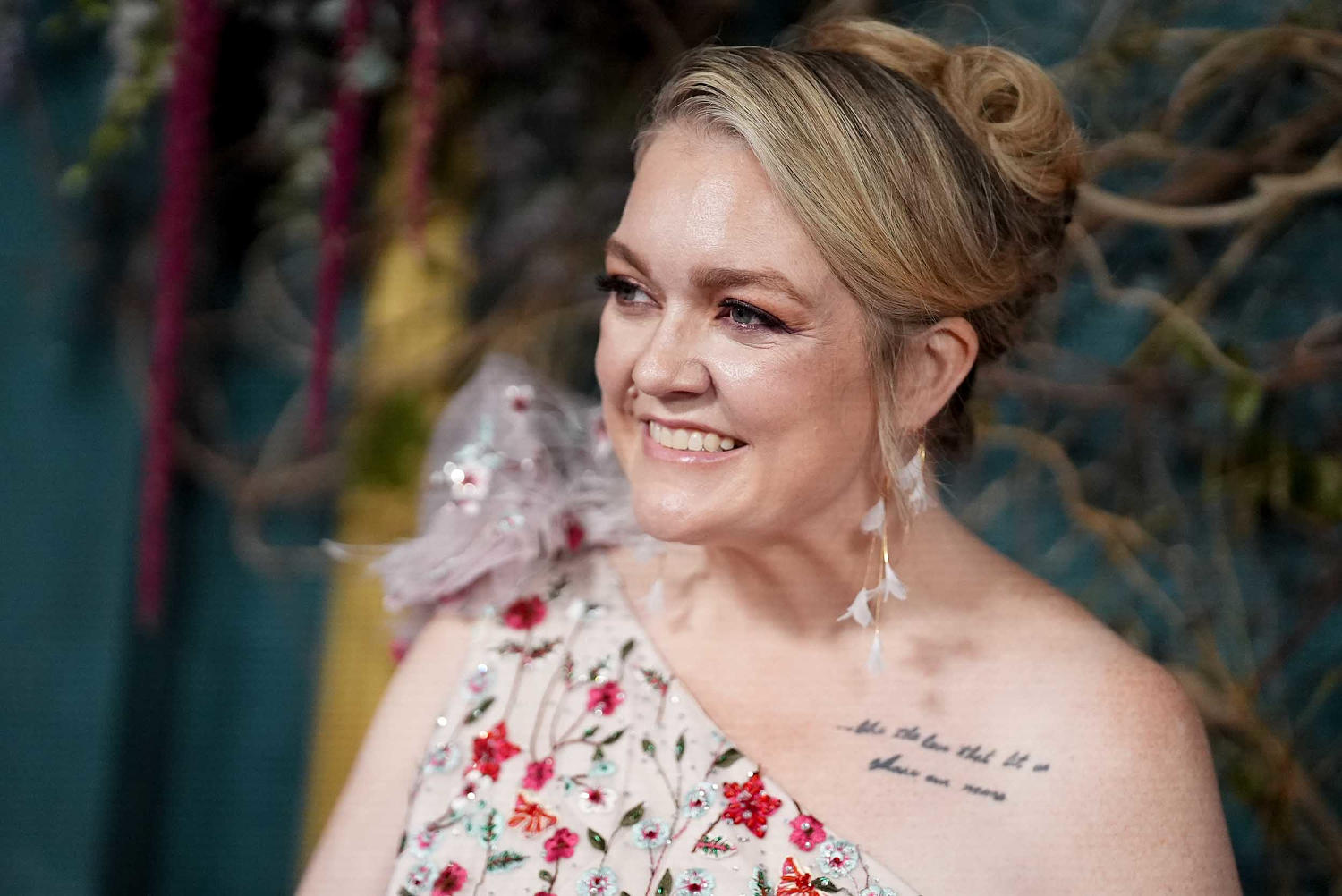 'It Ends With Us' author Colleen Hoover reveals she underwent cancer ...