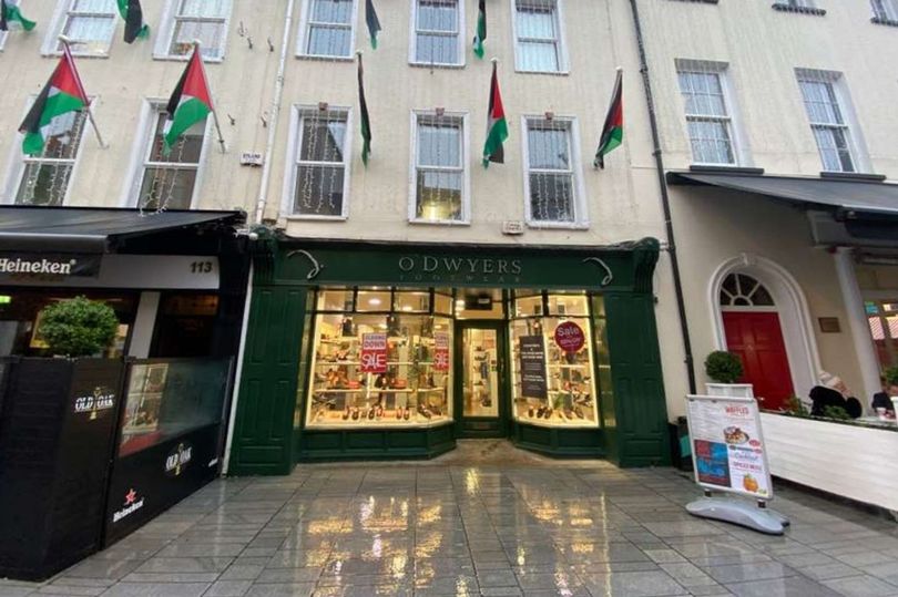 Third-generation Cork family shoe shop closing doors in city centre