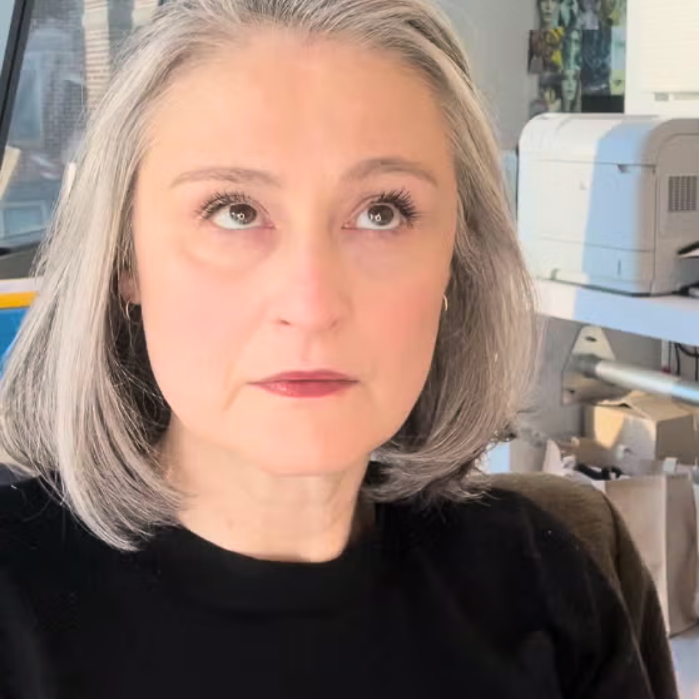 I've been a beauty expert for 12 years. Here's why I apply mascara ...