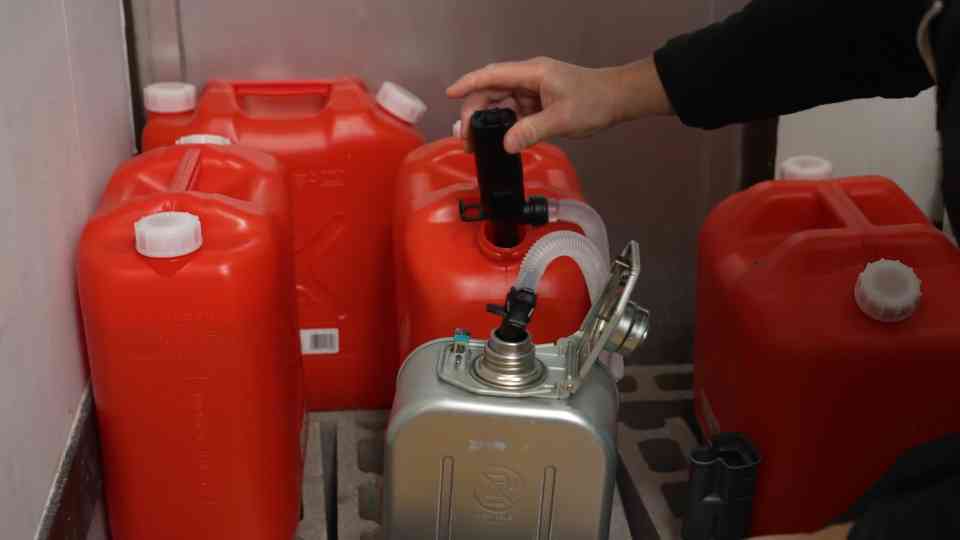 What an old Japanese house in winter is like