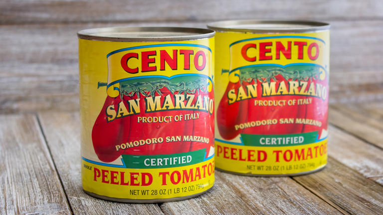 The difference between 6 types of canned tomatoes, and when to use them