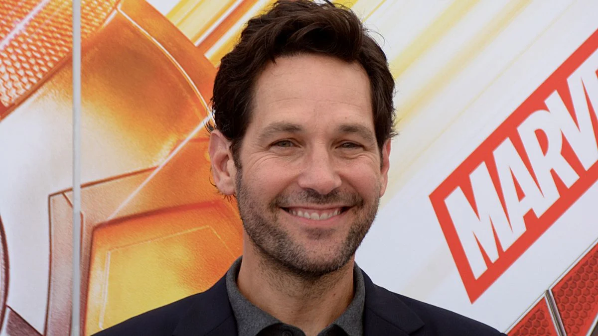 Paul Rudd shocked after being told he has a 'huge package' in bold ...