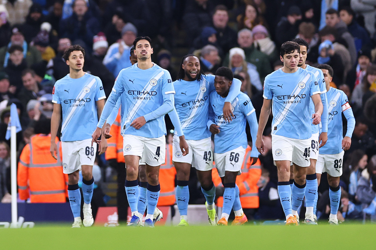 Manchester City vs Galatasaray lineups, injuries, live streaming, how ...