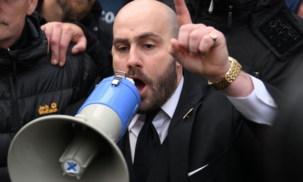 UKIP unveils new logo – social media says it features 'Nazi' symbol