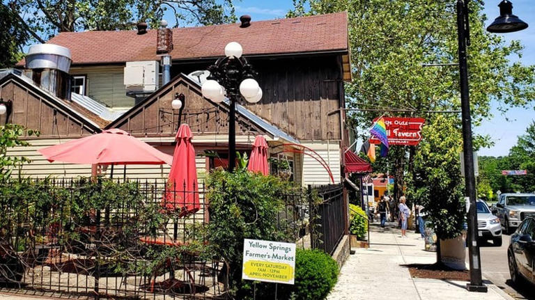 Ohio's 5 most walkable downtowns that are dripping with Midwestern charm