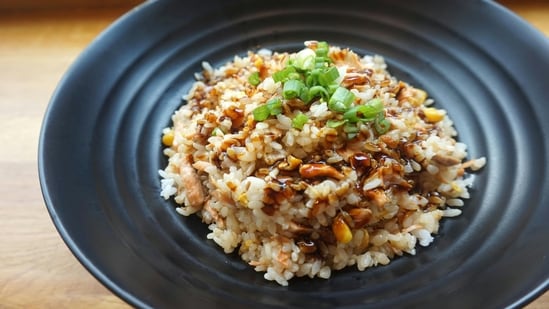Fitness influencer shares healthy dahi tadka rice recipe loaded with ...