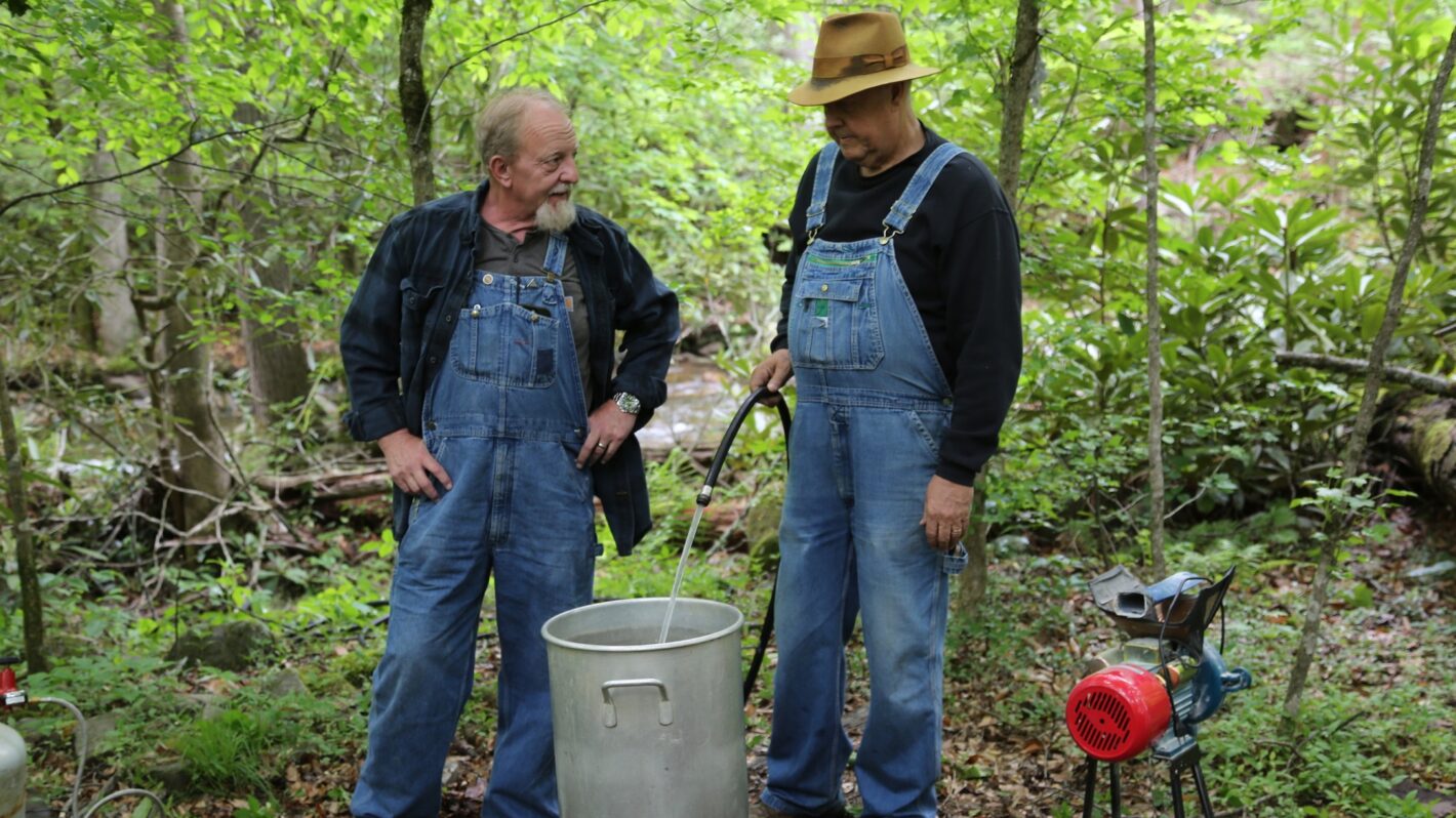 'Moonshiners': Eric 'Digger' Manes & Mark Ramsey get candid about ...