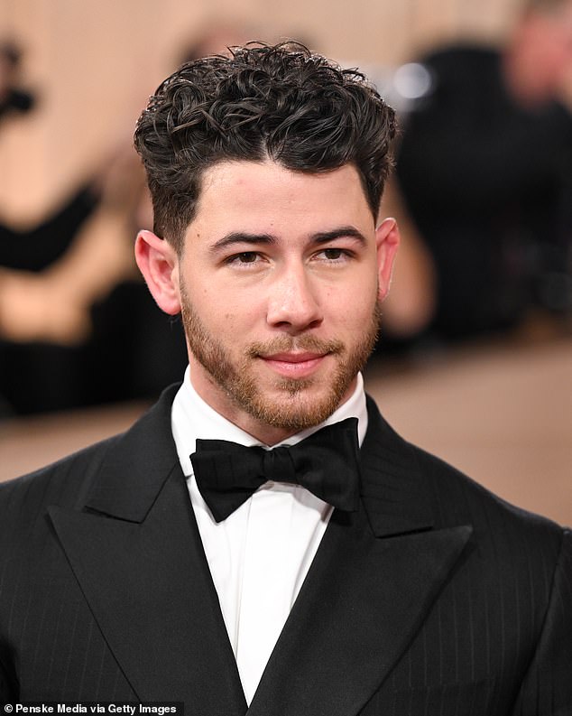 Nick Jonas suffers anxiety attack at Golden Globes: 'It hit me like a ...