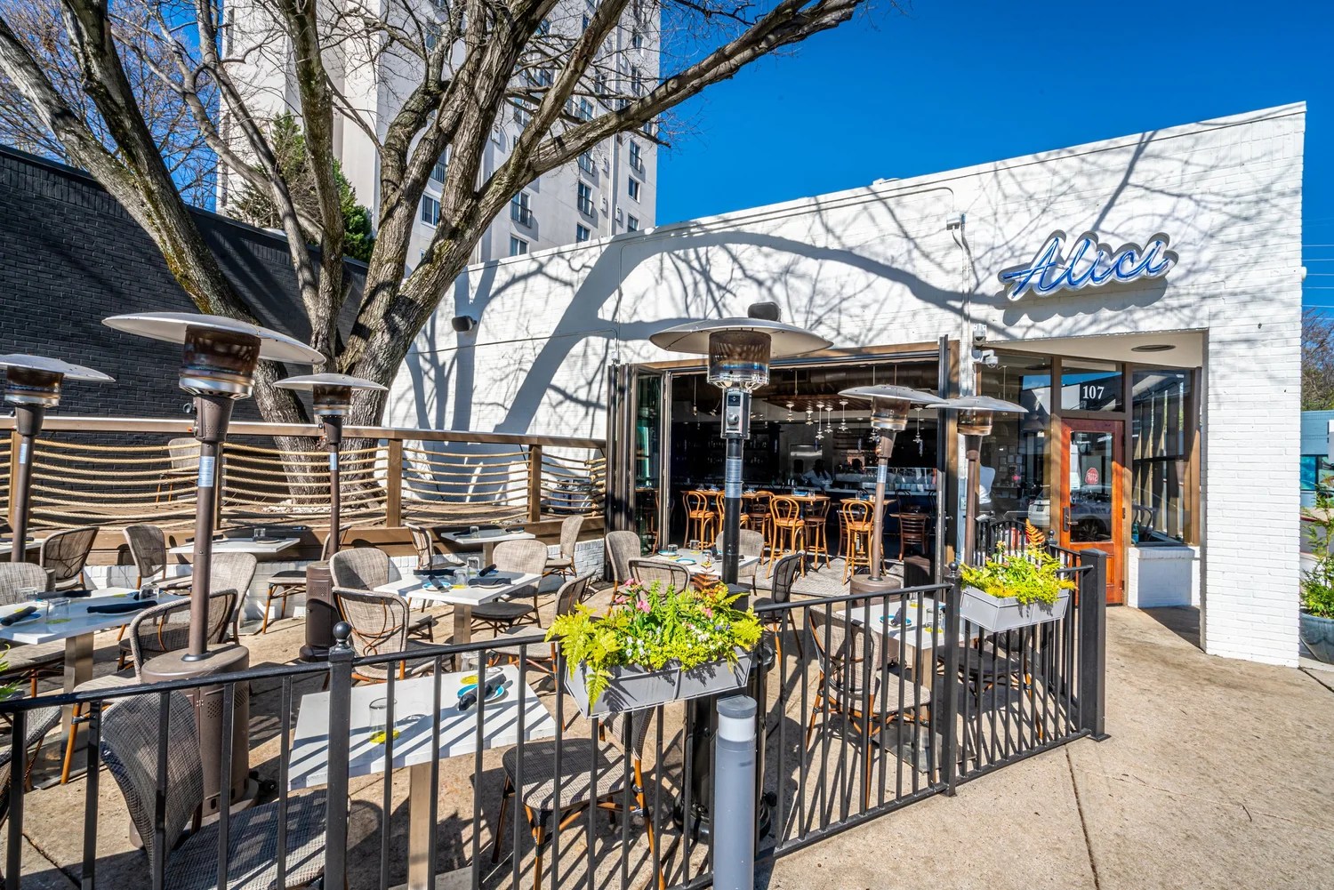 Alici Oyster Bar is the latest major restaurant to close in Atlanta