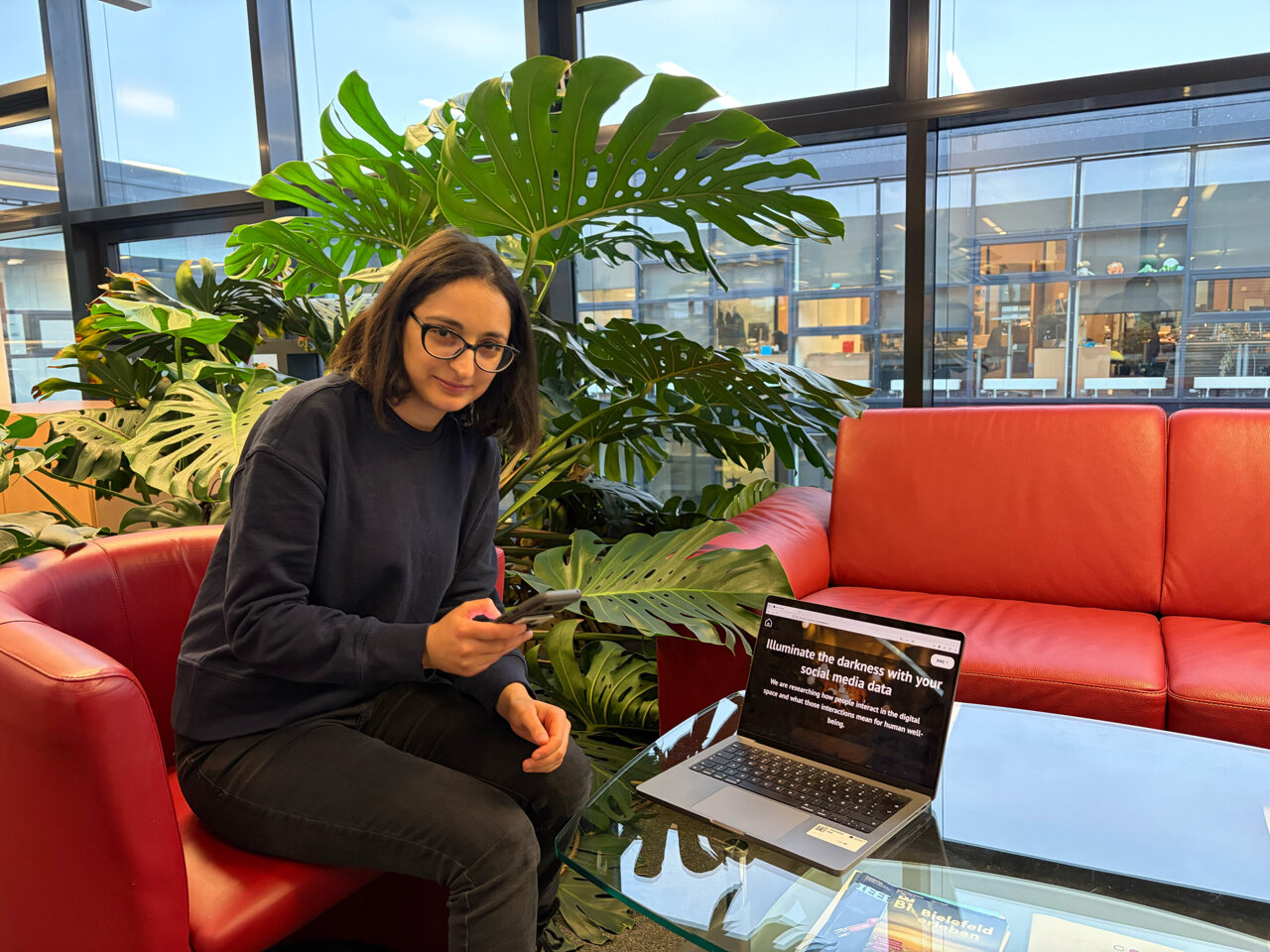 WhatsApp data reveal people often deceive themselves