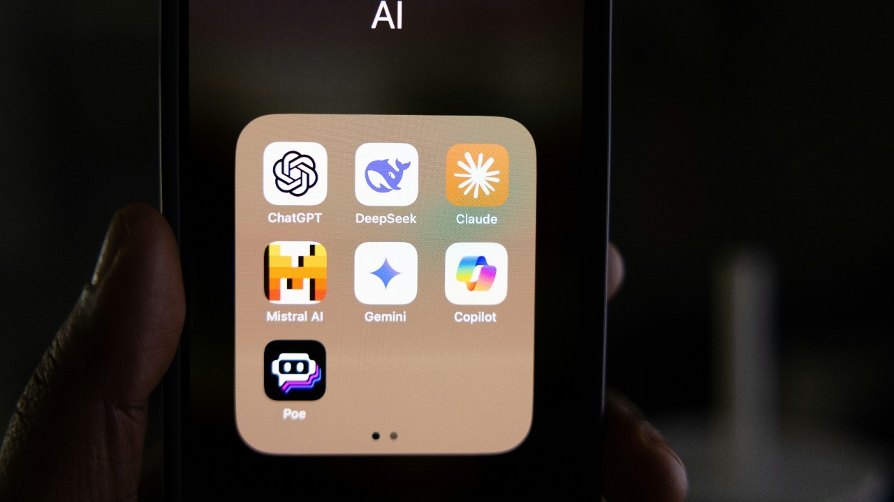 Google, Apple sign multi-year AI pact for Gemini models