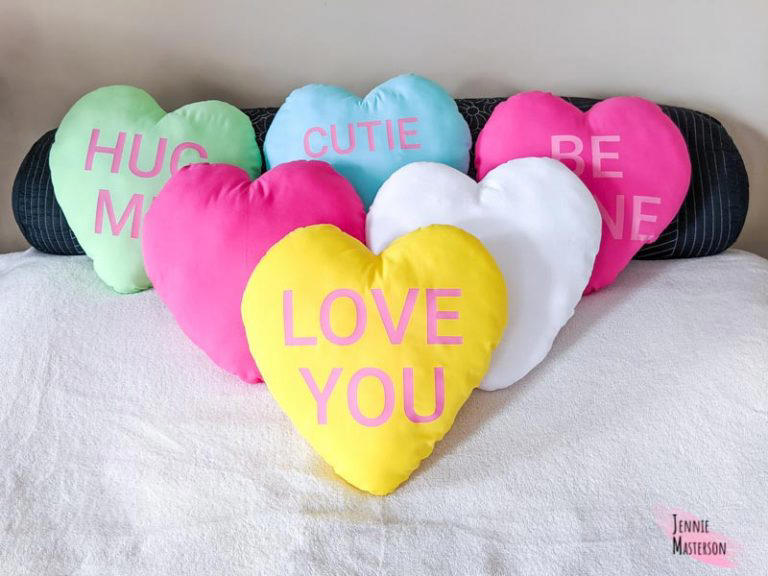 29 lovely DIY Valentine sewing projects