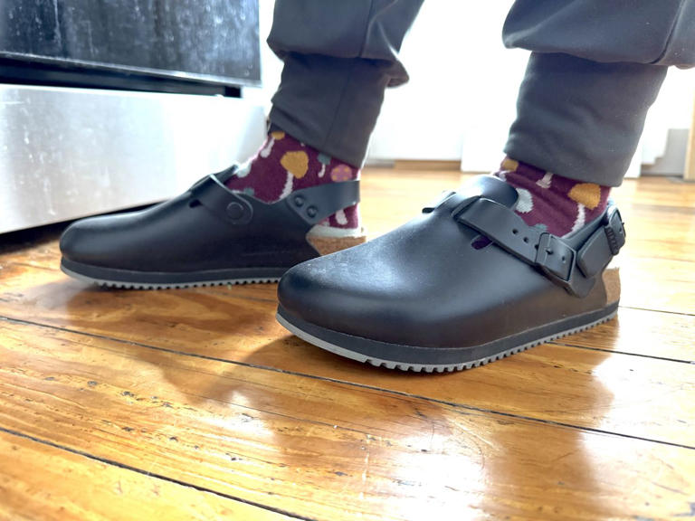 We tested 14 pairs of kitchen shoes to find our favorite comfortable ...
