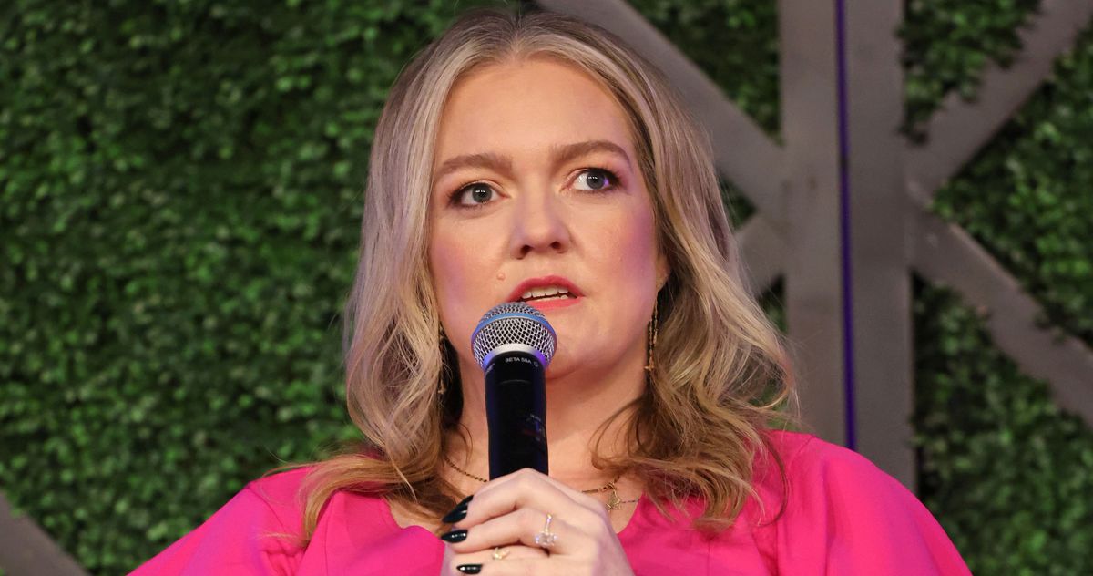 Colleen Hoover says she was diagnosed with cancer