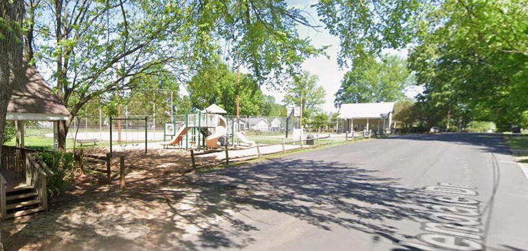 Police 'disappointed' after someone emptied Lake Norman pet food pantry