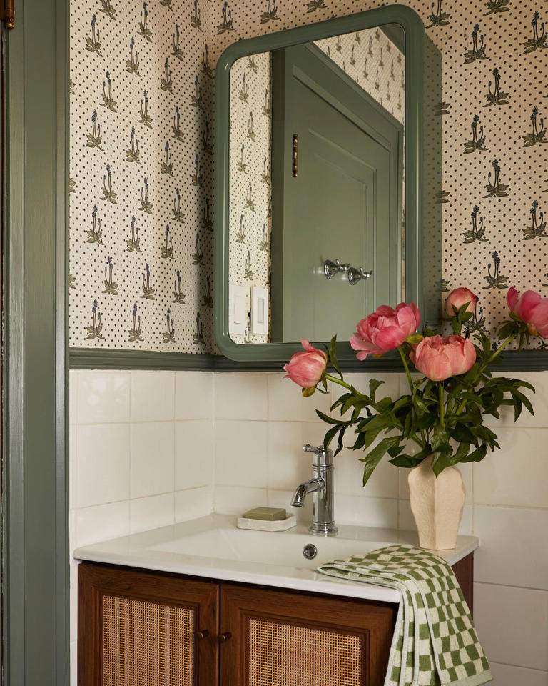 How one couple transformed a rock-and-roll Upper Beaches home once ...