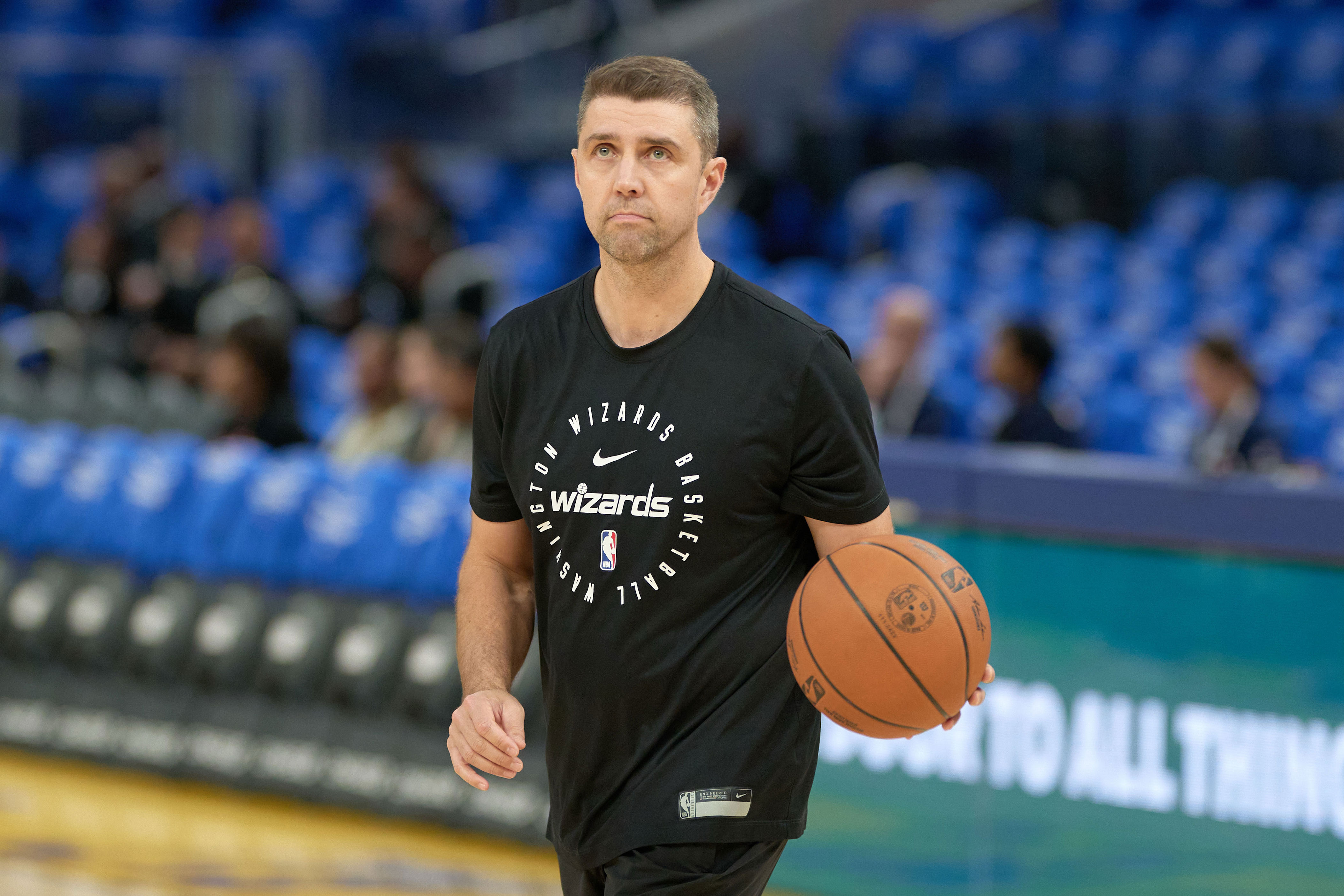 A MacBook, defensive lessons and some cursing: Inside an NBA film session