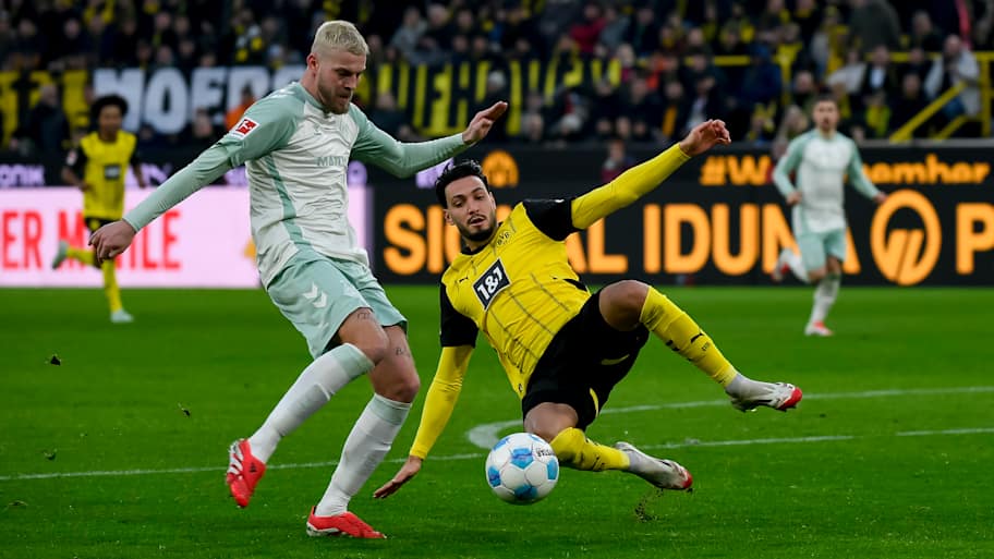 Leaky Dortmund face struggling Werder Bremen